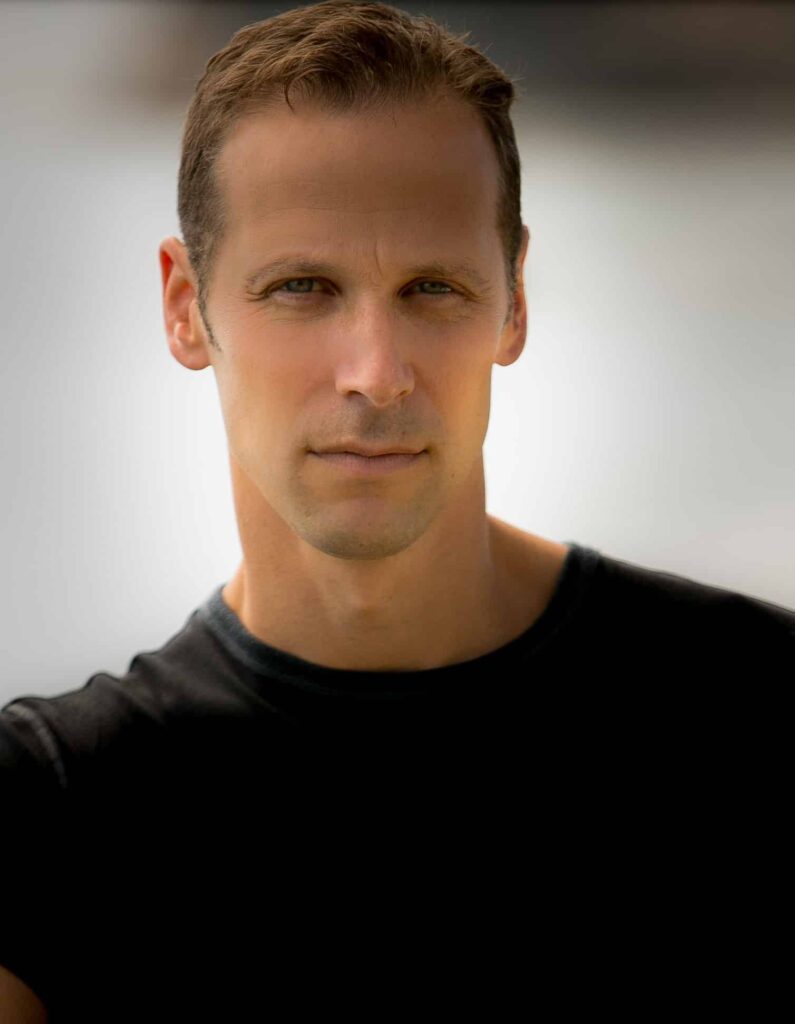 Gregg Hurwitz, Hosted by Isabella Maldonado – The Poisoned Pen Bookstore